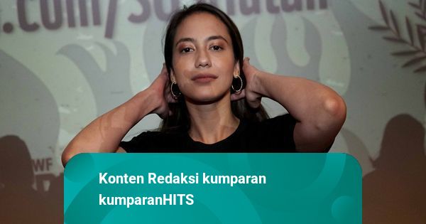 Pevita Pearce Jadi Sutradara di Video Klip Serana Karya For Revenge | kumparan.com